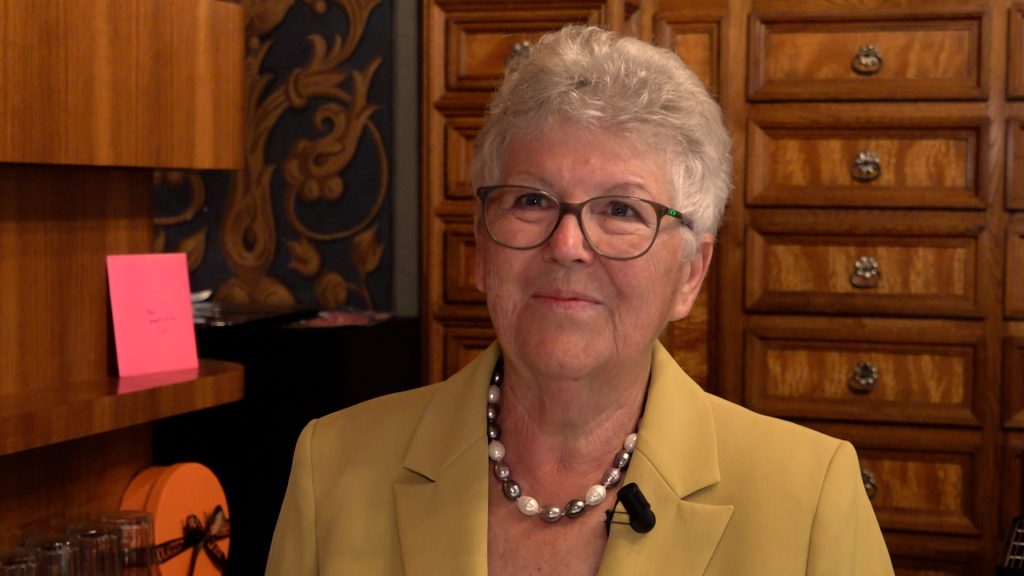 Das Rathaus verabschiedet sein Kaffi-Grosi | Baseljetzt