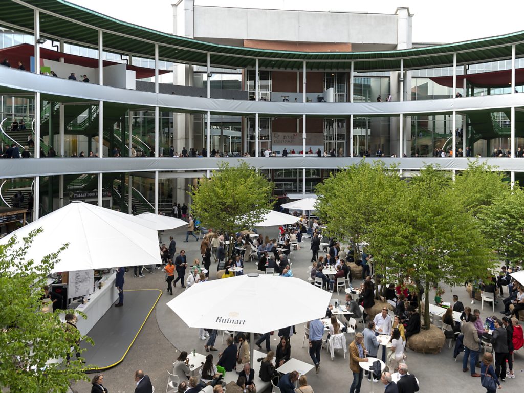 Initiative für Sammlungszentrum in der Messe kommt zustande | Baseljetzt