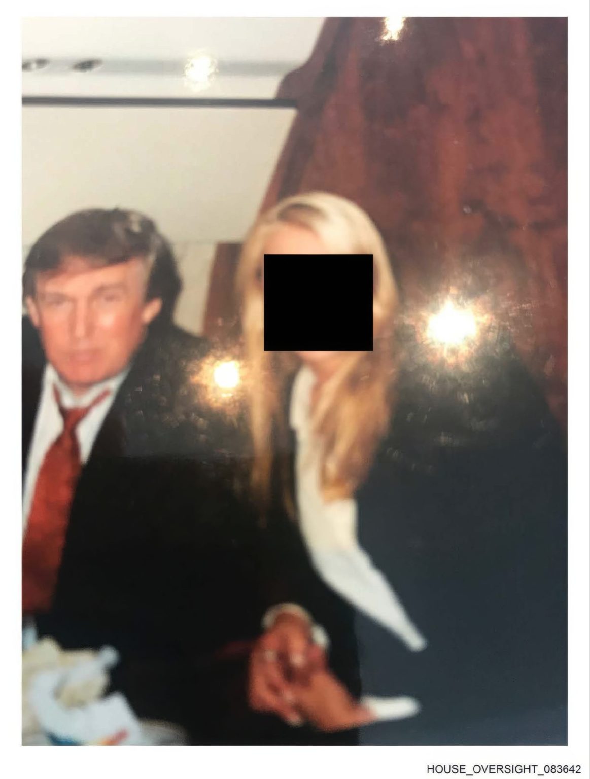 Trump, Clinton, Allen: Neue Fotos in Epstein-Affäre | Baseljetzt